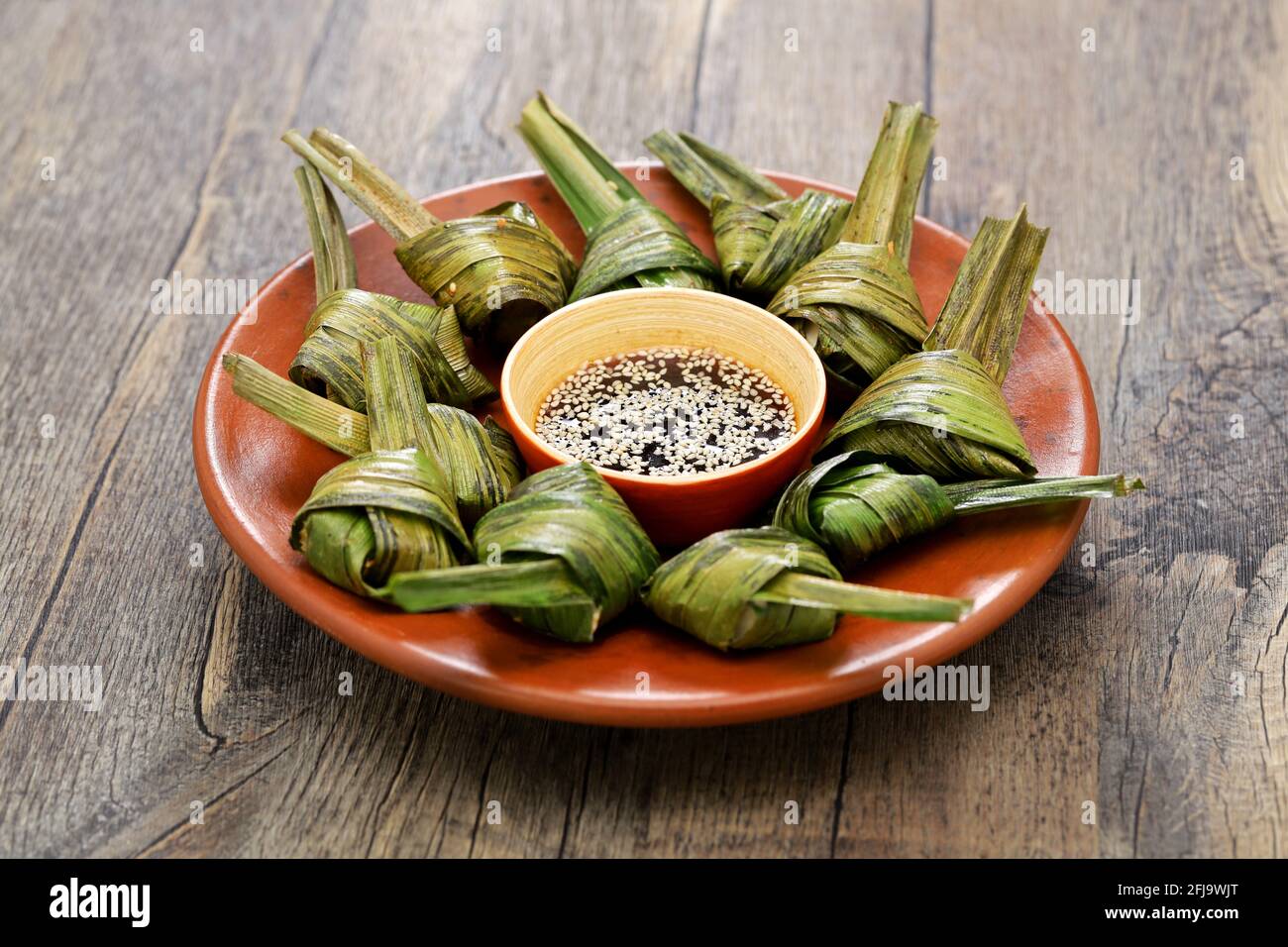 gai hor bai toey, thai pandan leaf chicken Stock Photo - Alamy