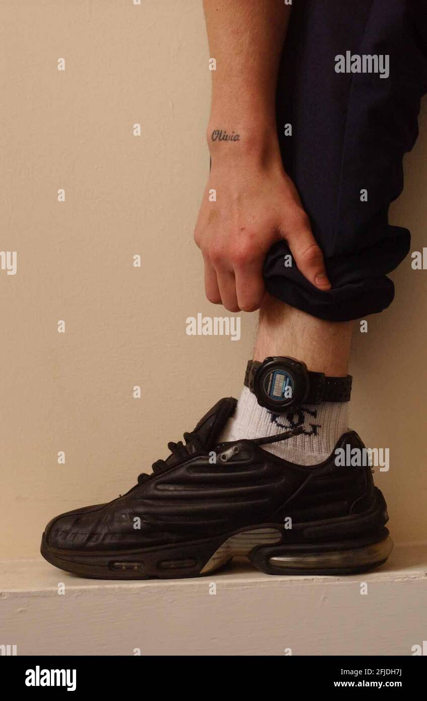 Ankle tag hi-res stock photography and images - Alamy