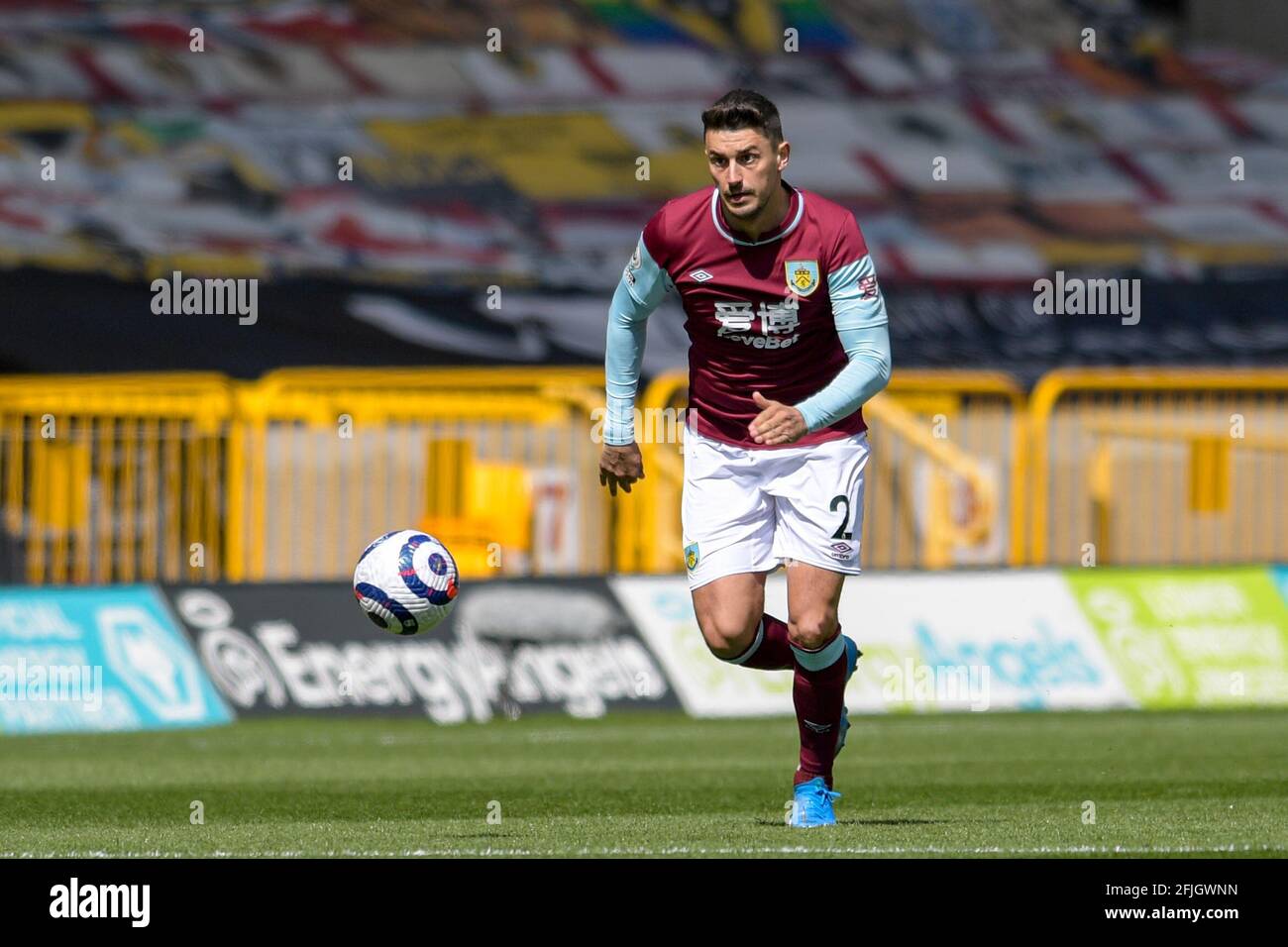 Matthew Lowton #2 of Burnley runs forward with the ball Stock Photo - Alamy