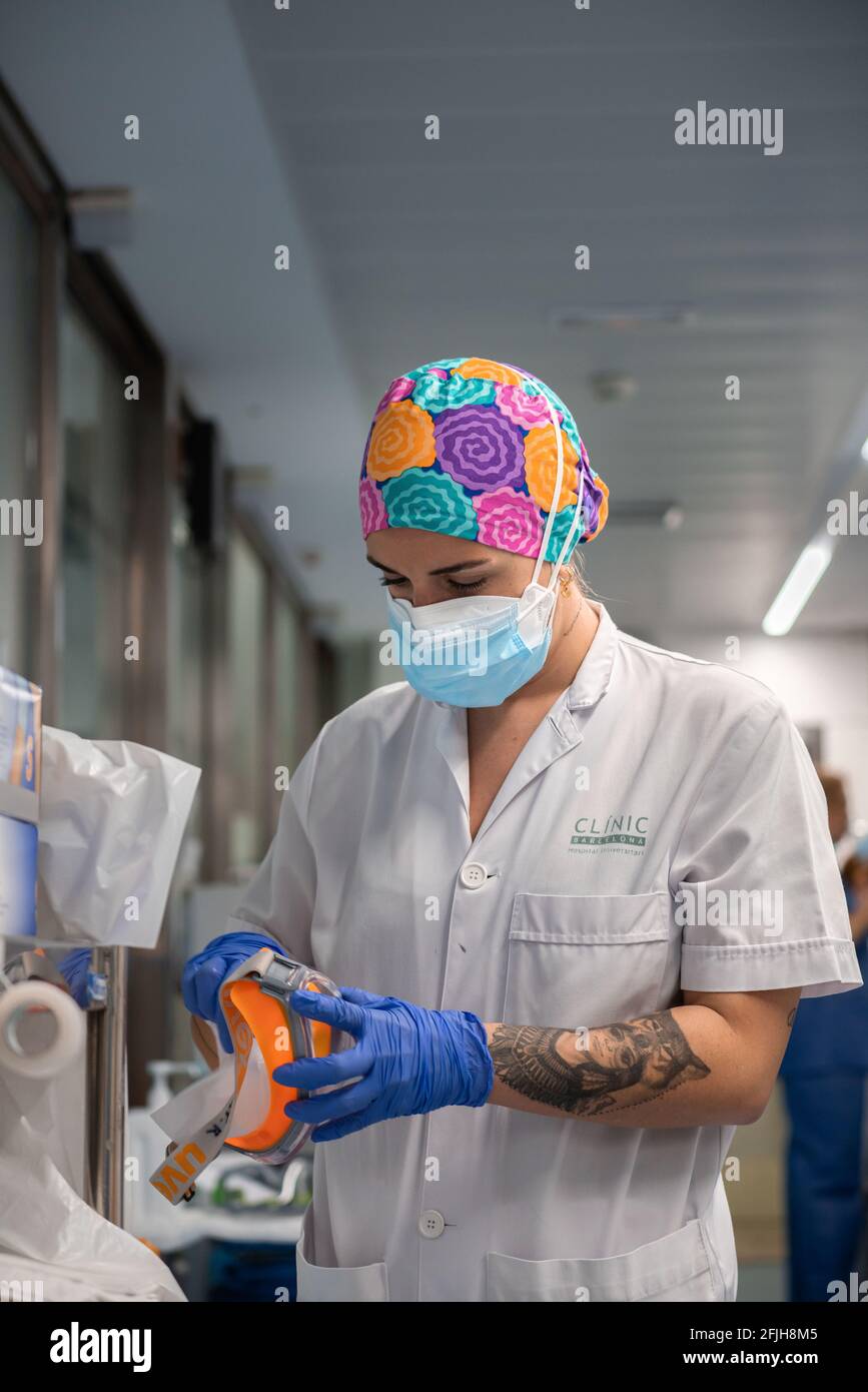 Intensive care unit cleaning hi-res stock photography and images - Alamy