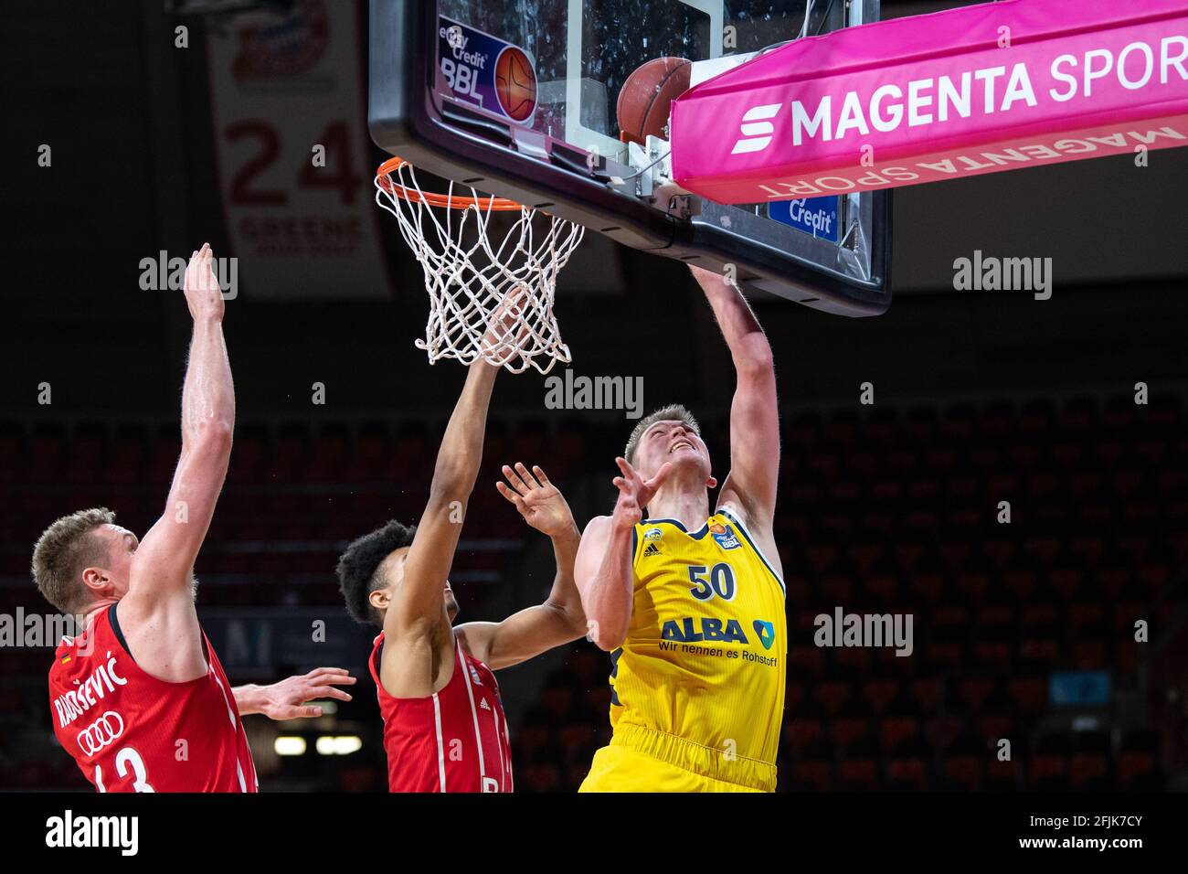 George jason fc bayern munchen hi-res stock photography and images - Alamy