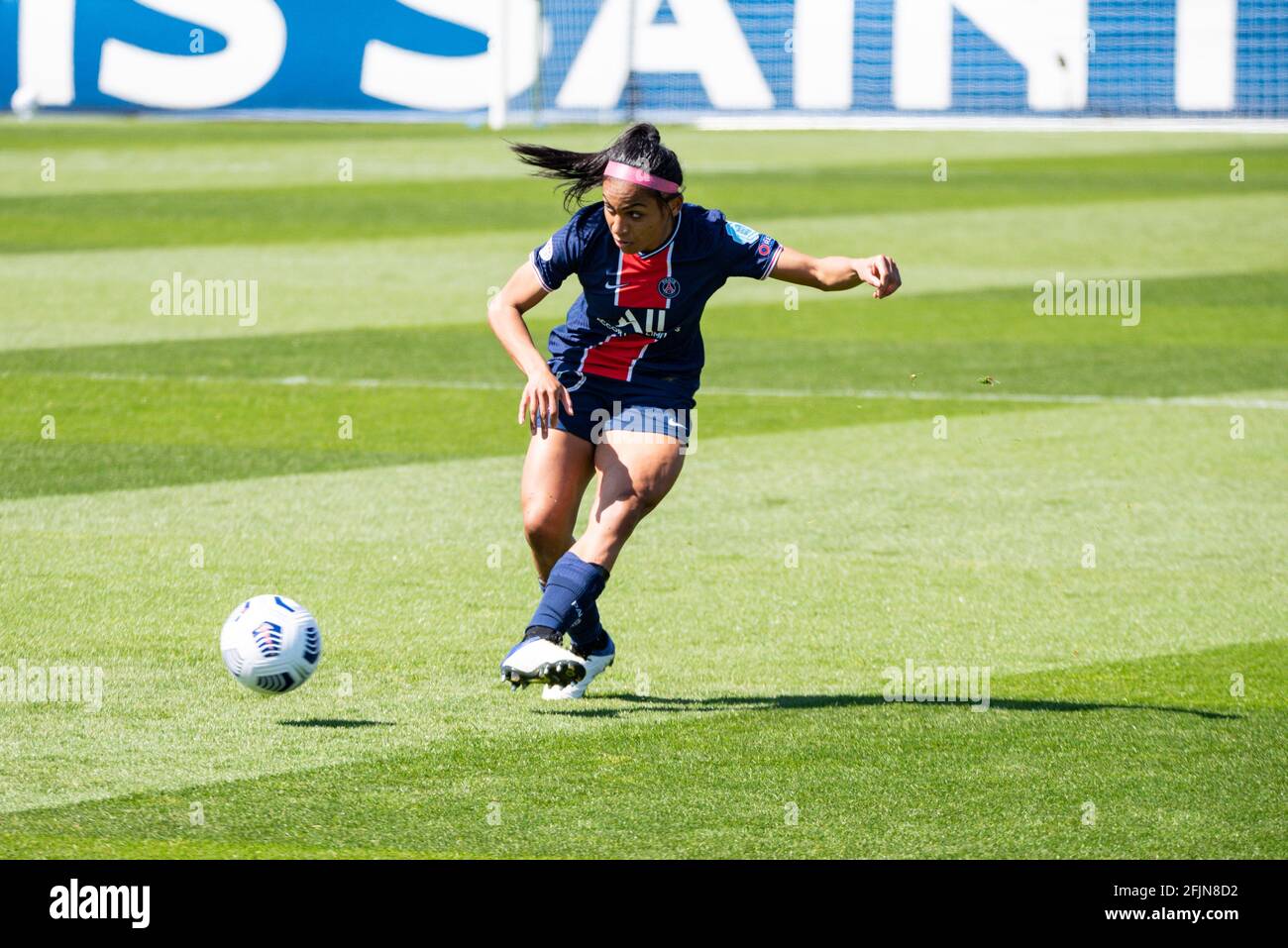 Perle Morroni of Paris Saint Germain controls the ball during the UEFA ...