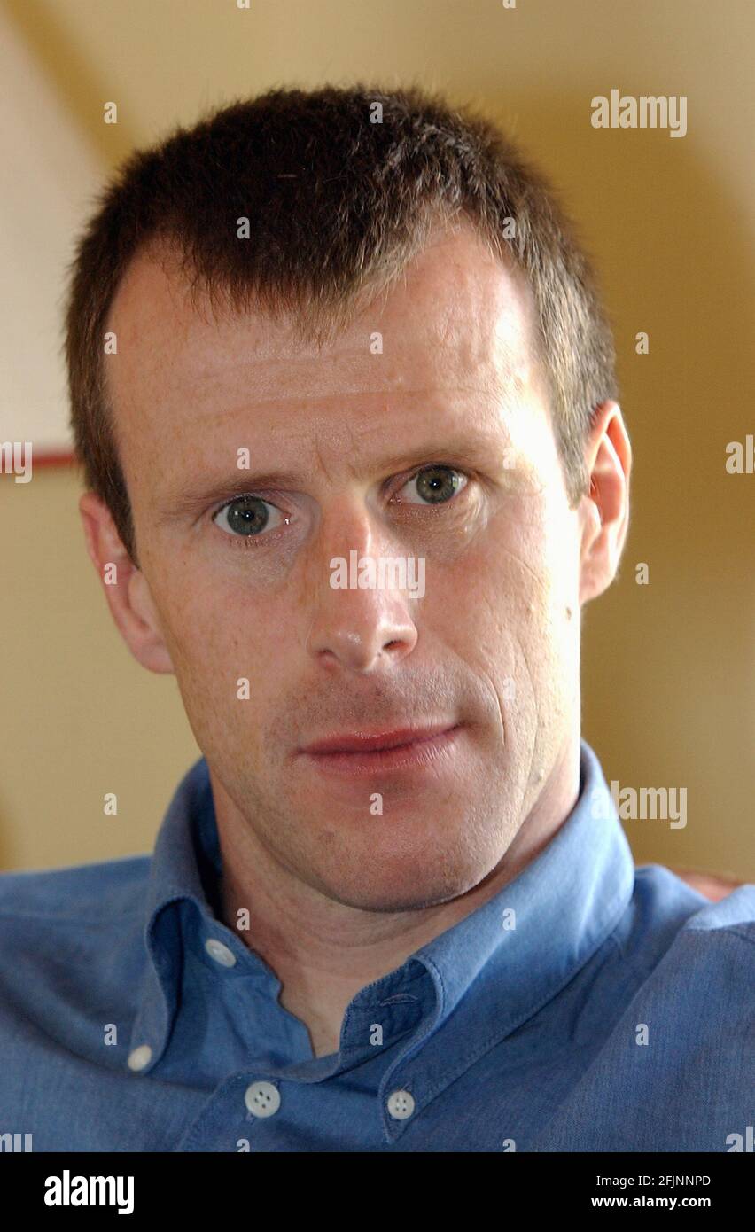 STEVE CLARIDGE. PIC MIKE WALKER, 2002 Stock Photo - Alamy