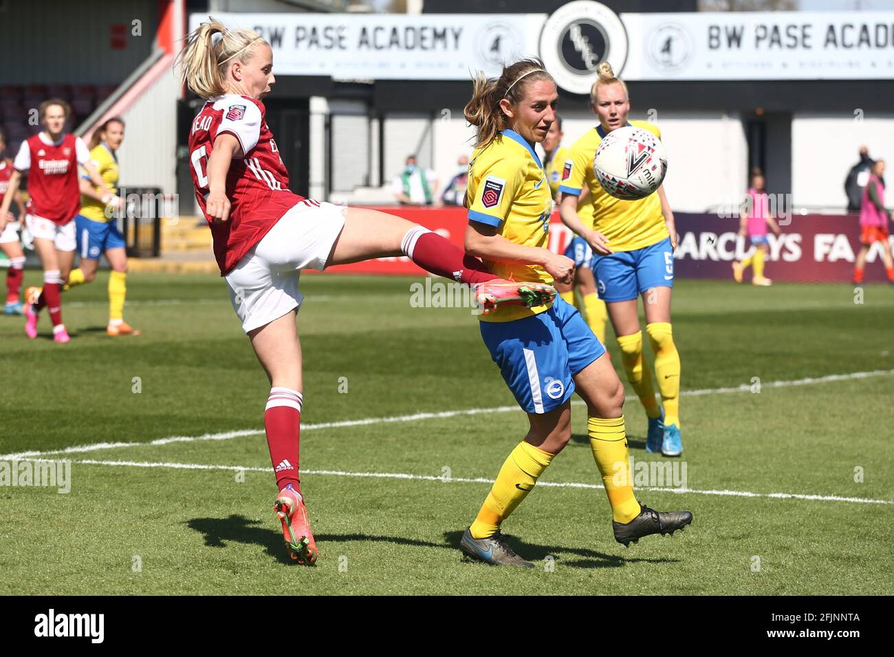 Borehamwood, UK. 25th Apr, 2021. Beth Mead (#9 Arsenal) controls the ...