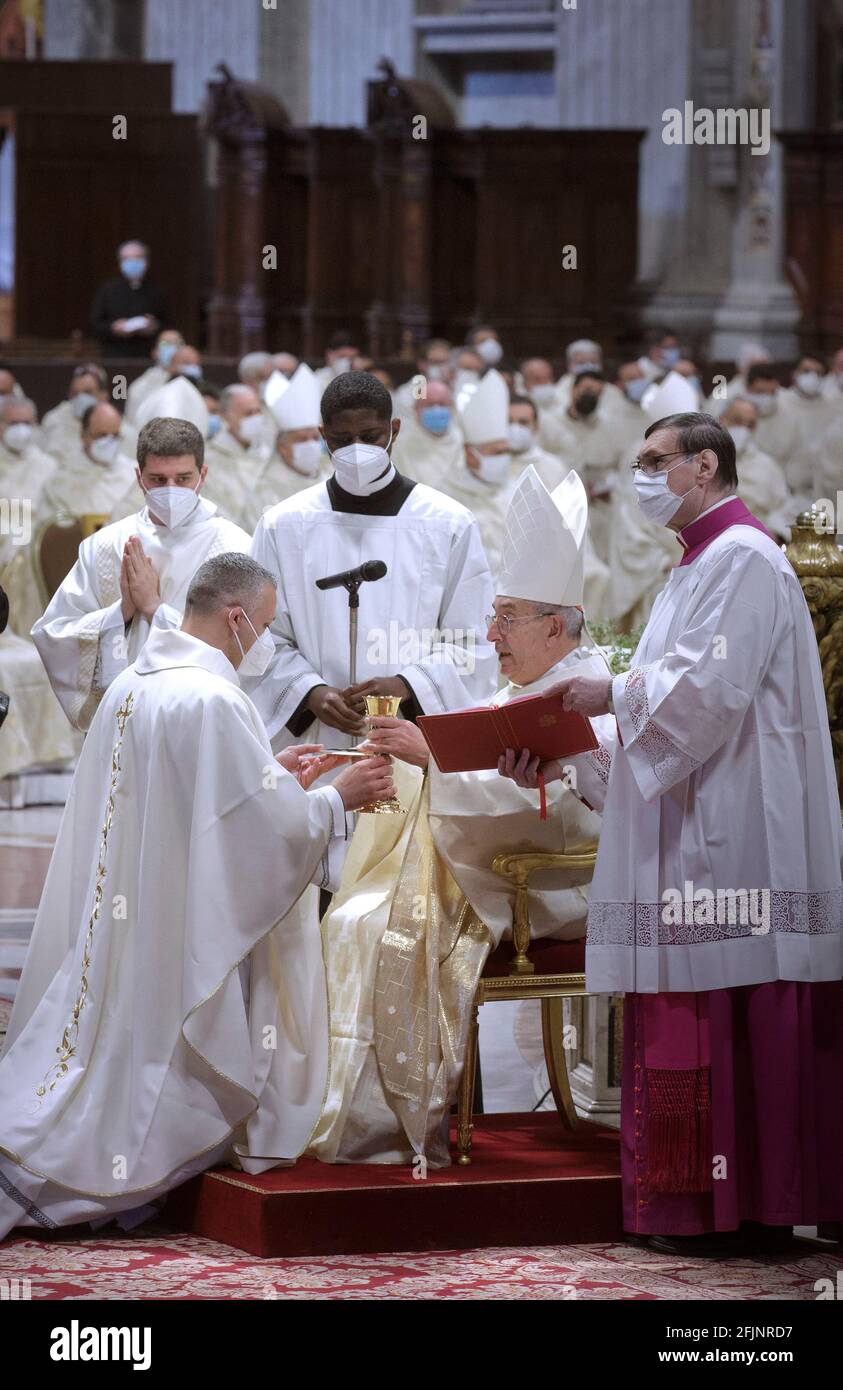Vatican City, Vatikanstadt. 25th Apr, 2021. Angelo De Donatis Cardinale ...