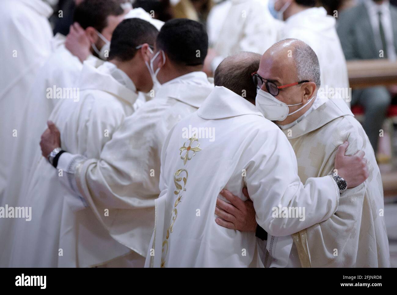 Vatican City, Vatikanstadt. 25th Apr, 2021. Pope Francis presides over ...
