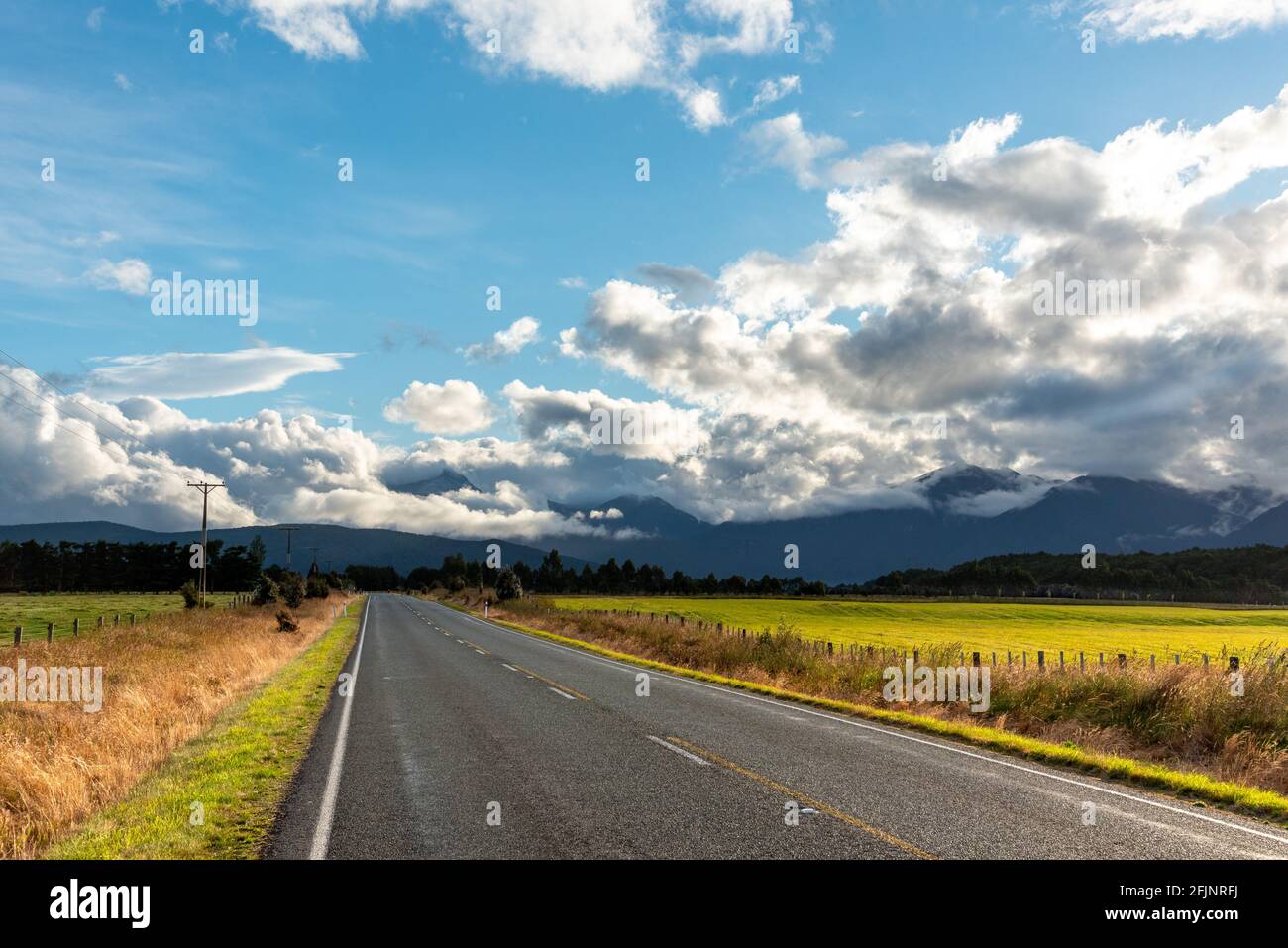 Sun rising over asphalt hi-res stock photography and images - Alamy
