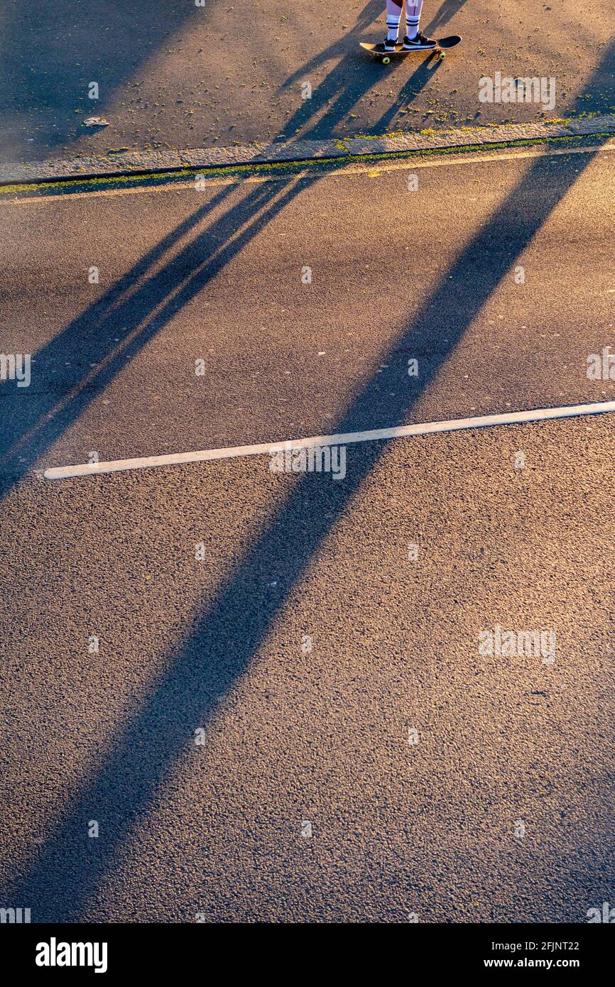 Runners in silhouette hi-res stock photography and images - Alamy