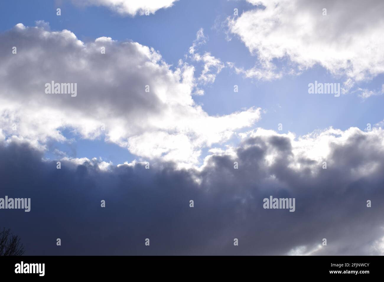 Beautiful dramatic sky hi-res stock photography and images - Alamy