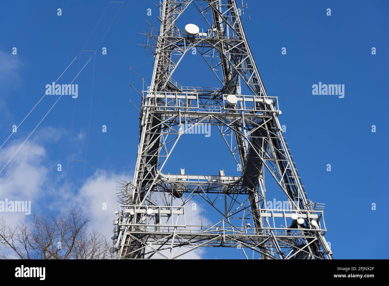 Crystal palace transmitting station hi-res stock photography and images ...