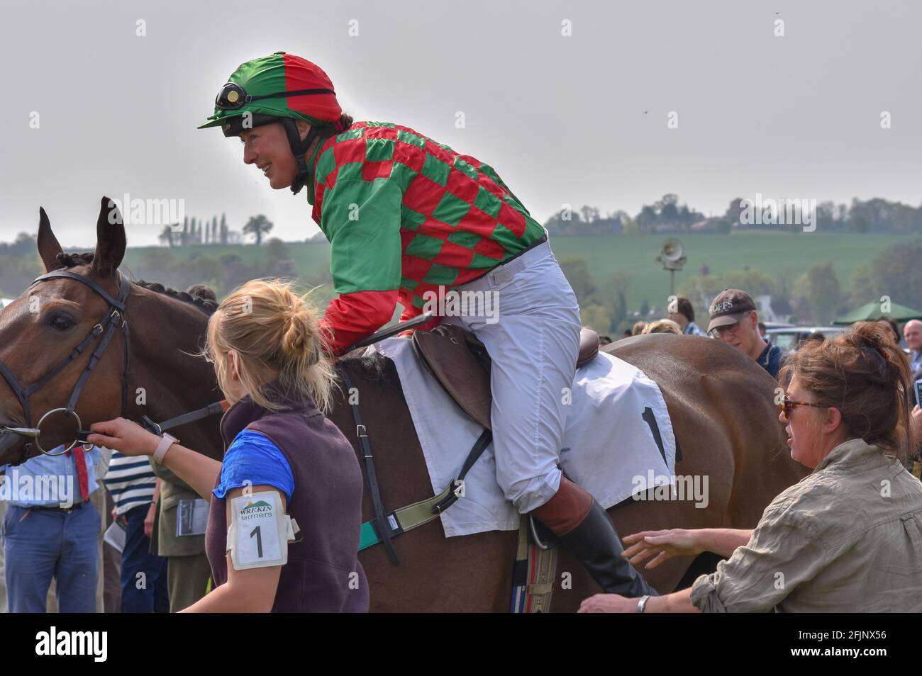 Eyton Races on a beautiful Easter Monday, Horse Racing at its best ...