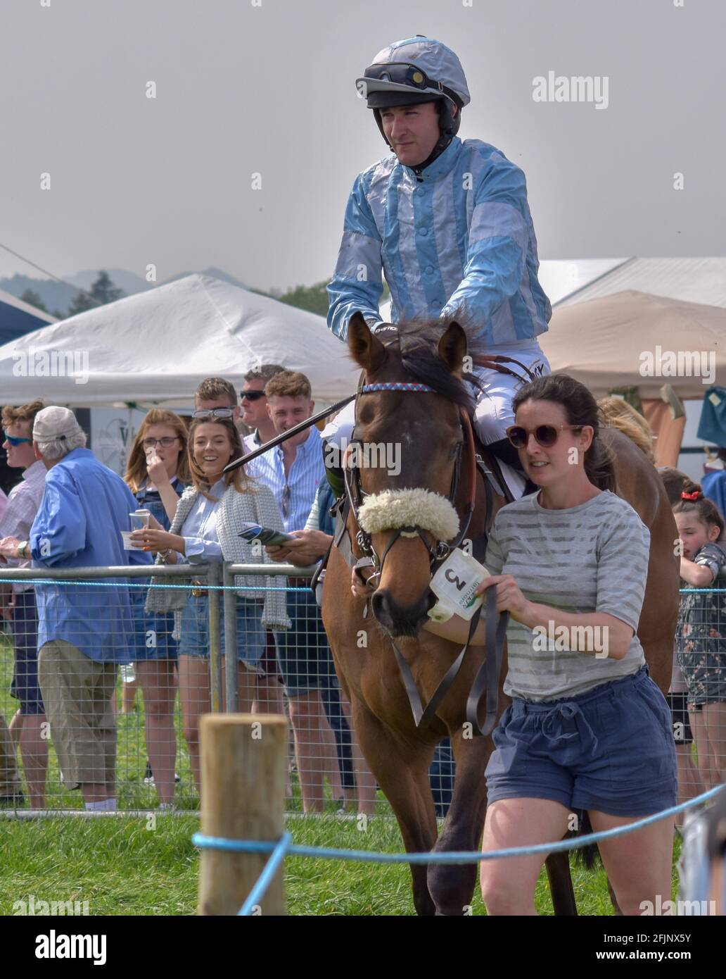 Eyton Races on a beautiful Easter Monday, Horse Racing at its best ...