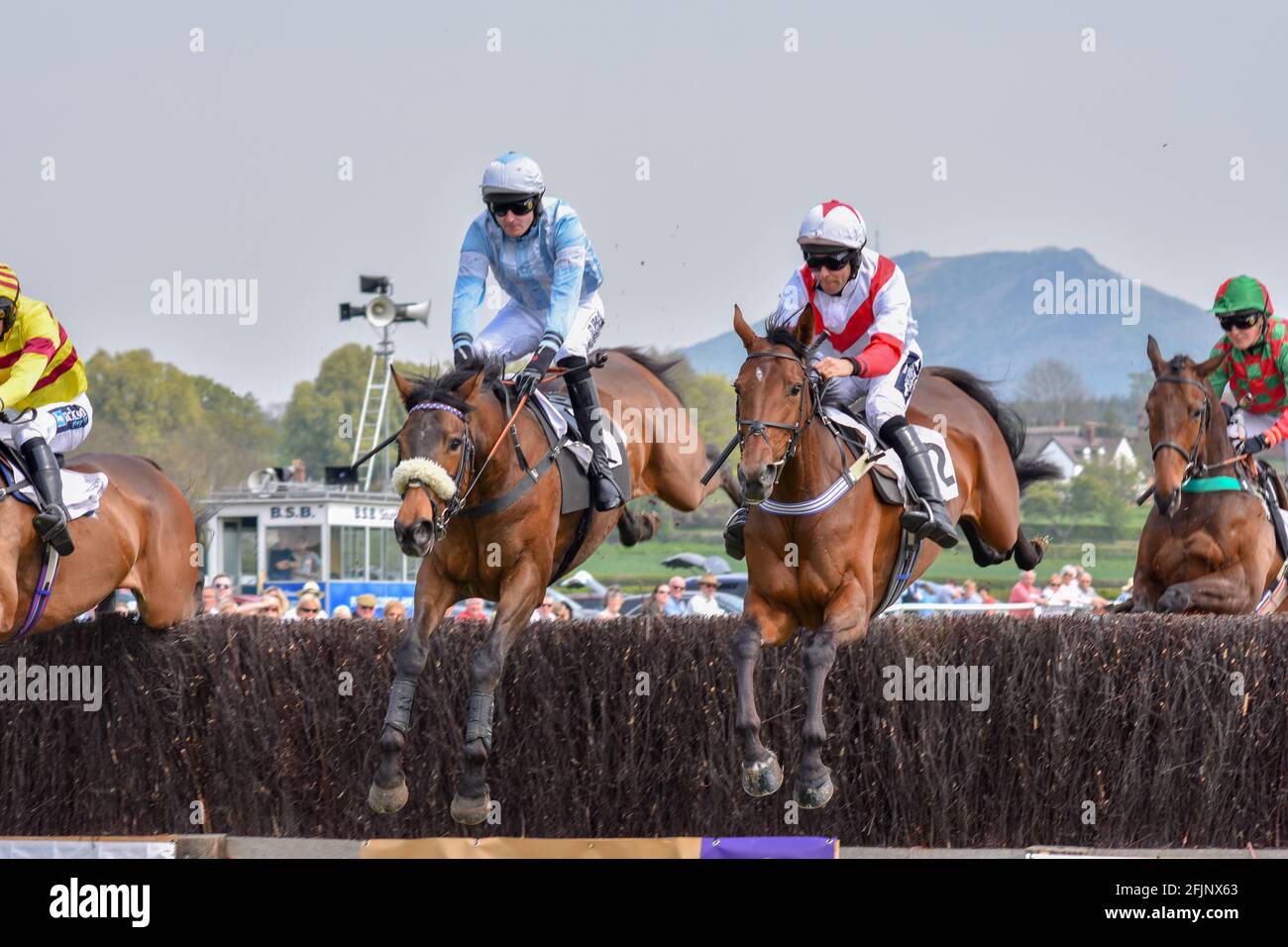Eyton Races on a beautiful Easter Monday, Horse Racing at its best ...
