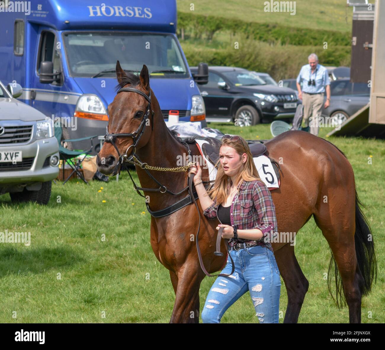 Eyton Races on a beautiful Easter Monday, Horse Racing at its best ...