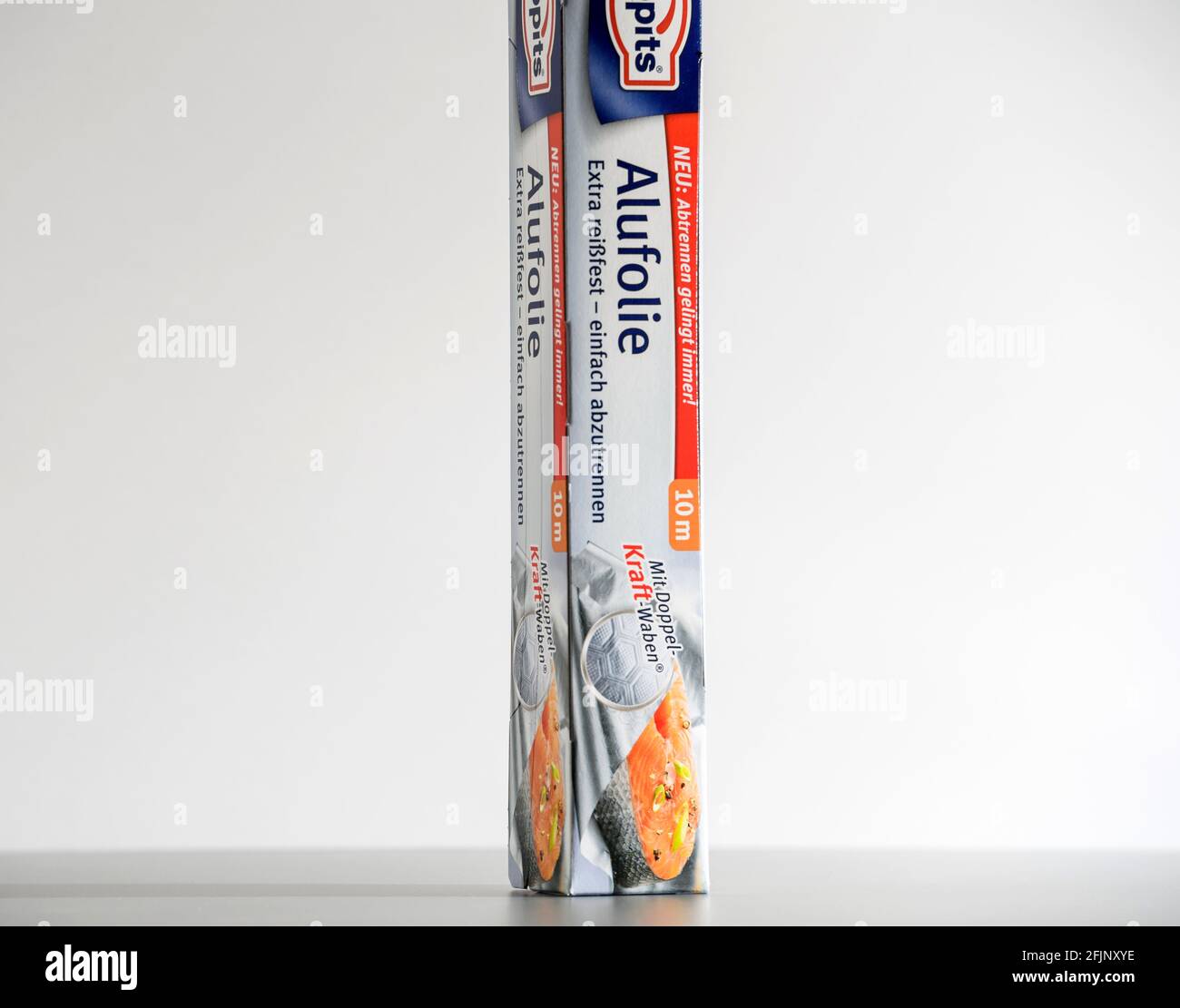 Alufolie hi-res stock photography and images - Alamy