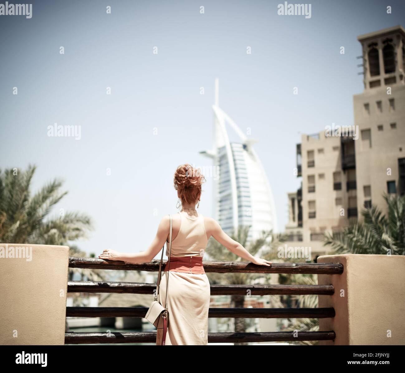 Beautiful dubai woman hi-res stock photography and images - Alamy