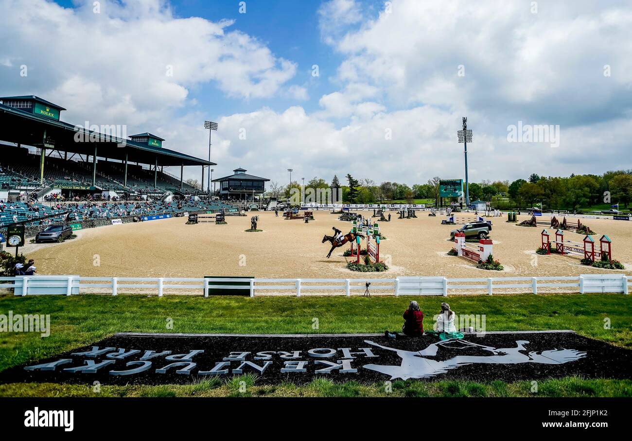 Stadium jumping hi-res stock photography and images - Alamy