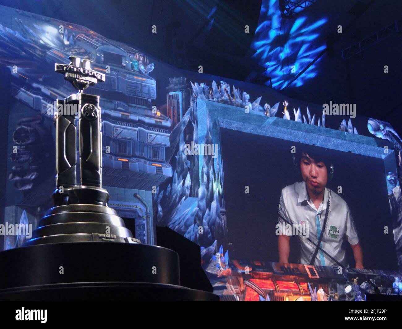 BlizzCon 2015 - StarCraft II WCS World Finals - Trophy Stock Photo - Alamy
