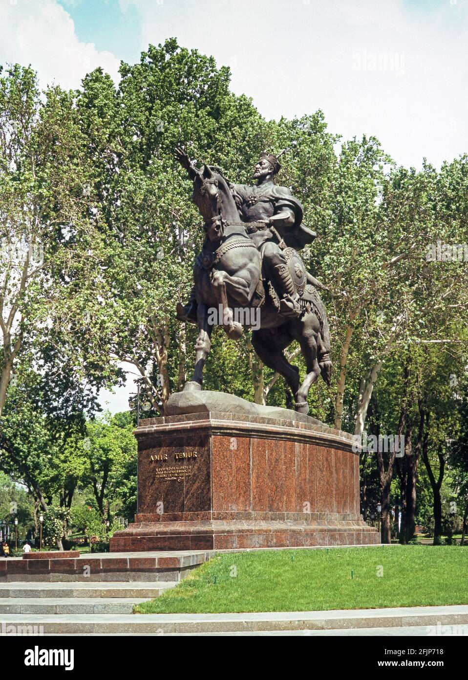 Amir Temur Monument, equestrian statue, Amir Temur Square, Tashkent ...