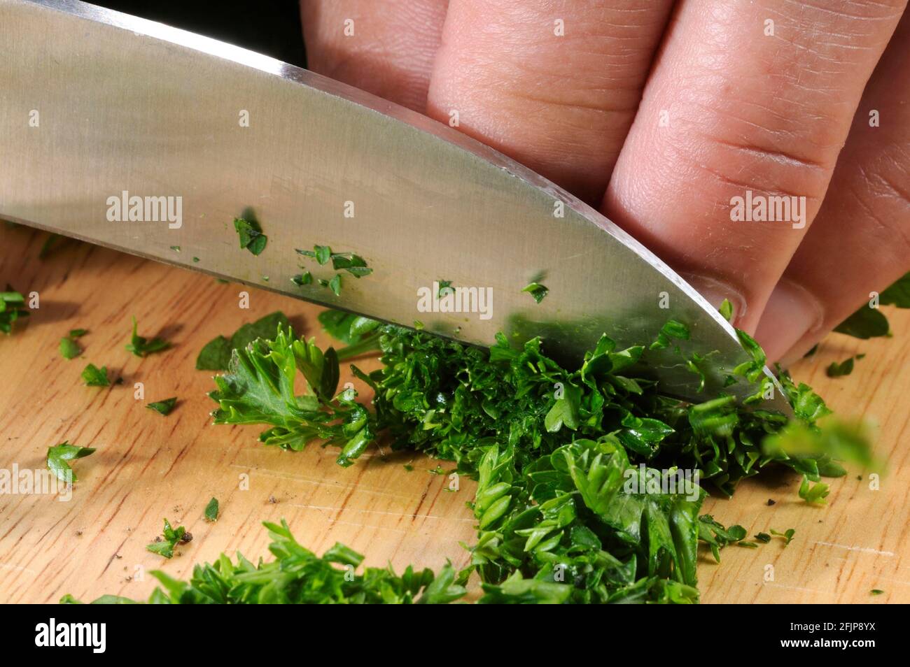 Chop parsley hi-res stock photography and images - Alamy
