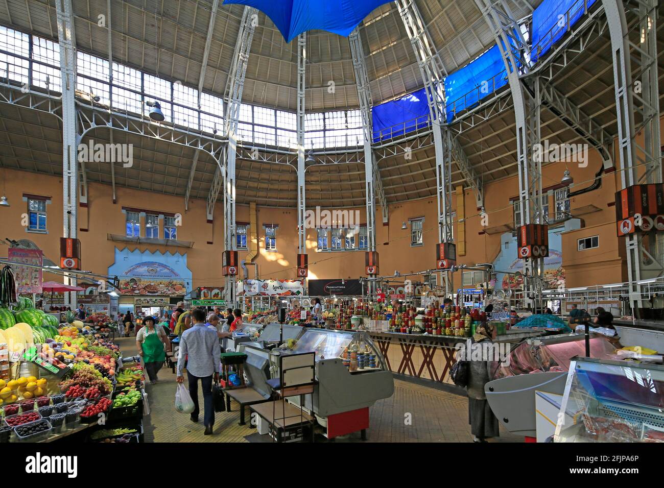 Kiev people market hi-res stock photography and images - Alamy