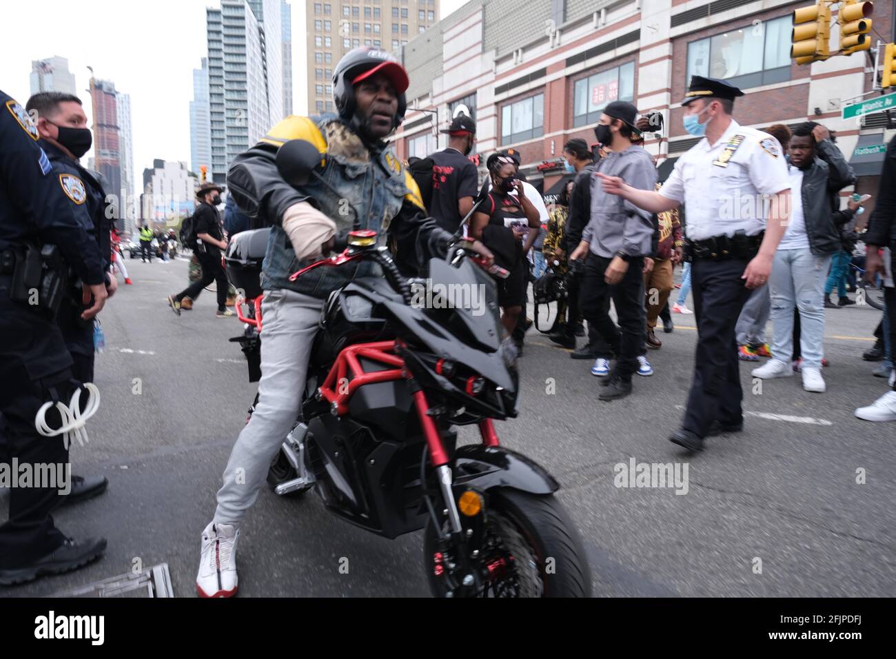 Dmx funeral hi-res stock photography and images - Alamy