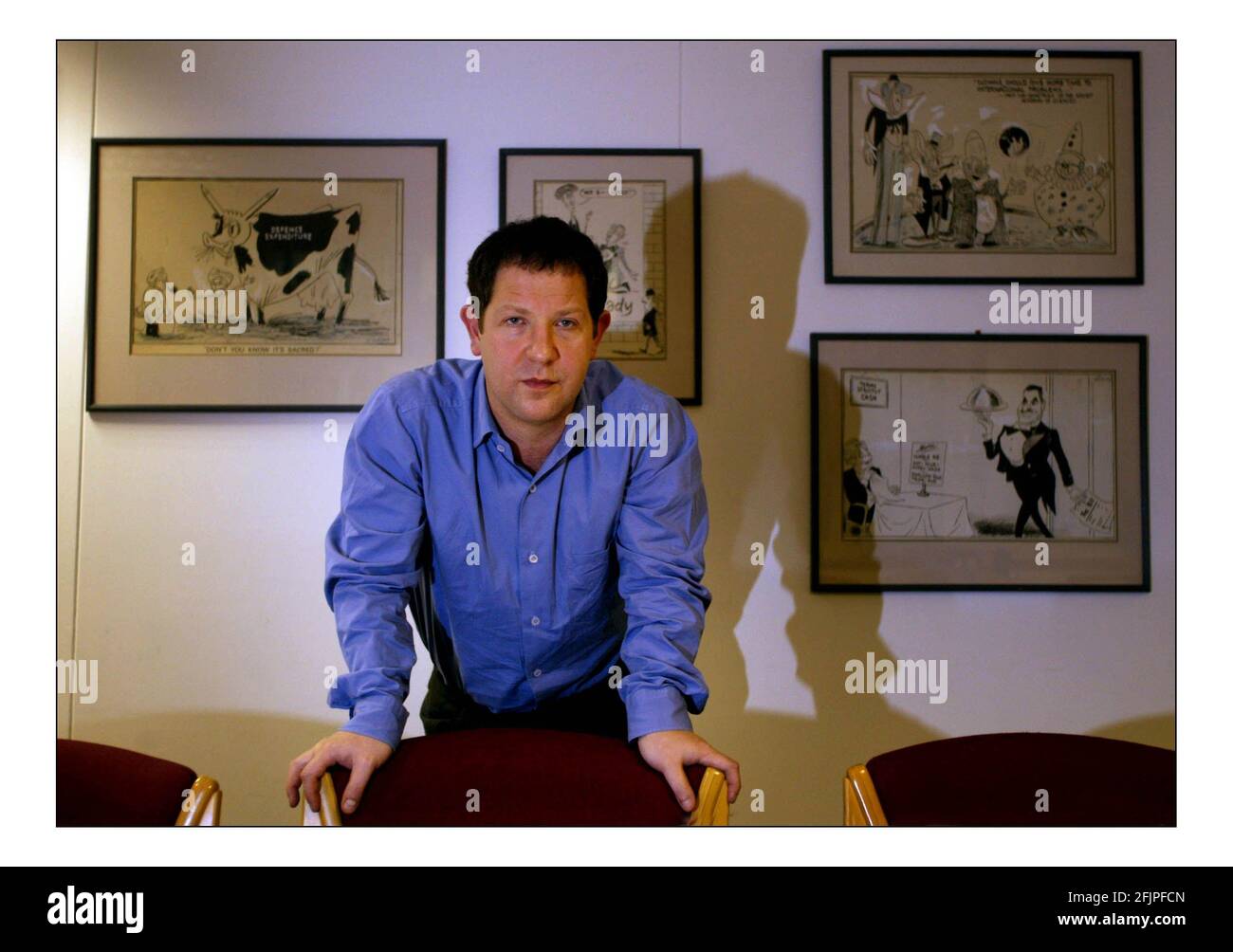 John kampfner hi-res stock photography and images - Alamy