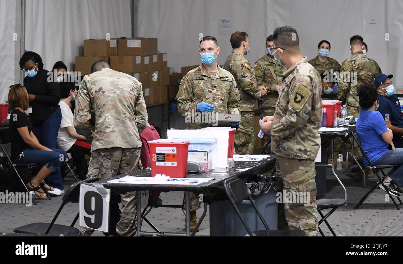 Army clot hi-res stock photography and images - Alamy