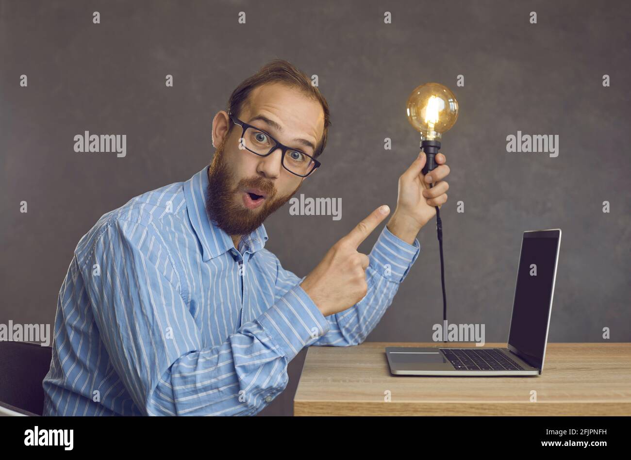 Man desk computer funny hi-res stock photography and images - Alamy