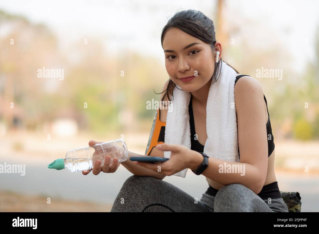 Person exercise sweating hi-res stock photography and images - Alamy