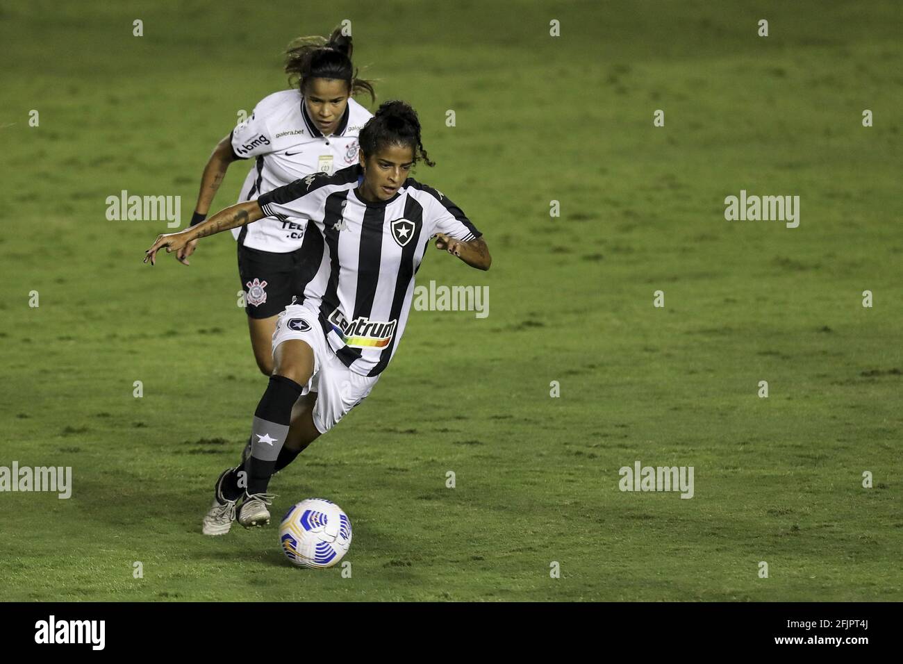Parque femenino hi-res stock photography and images - Alamy