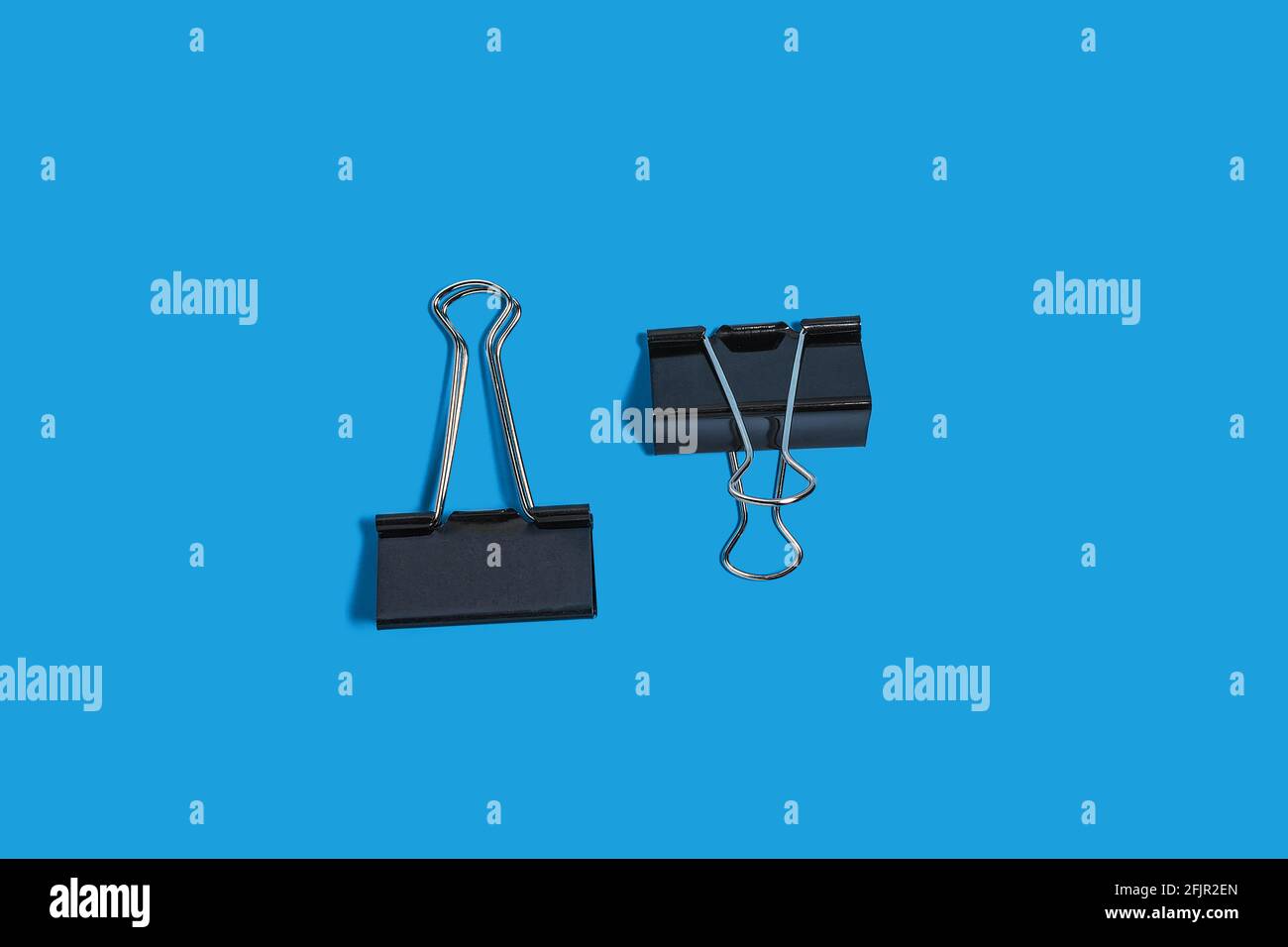 Two paper clips isolated hi-res stock photography and images - Alamy