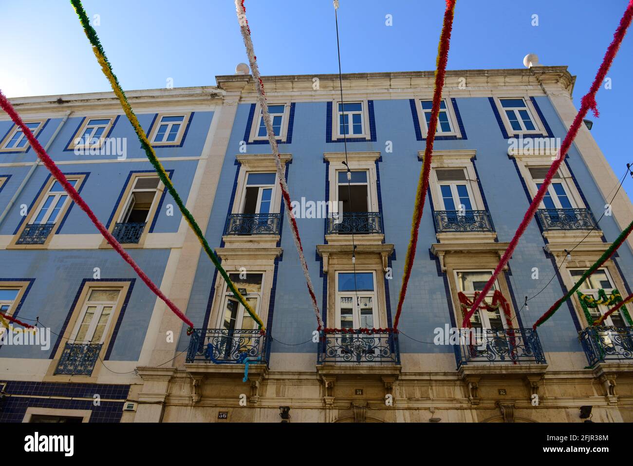 Blue building architecture hi-res stock photography and images - Alamy