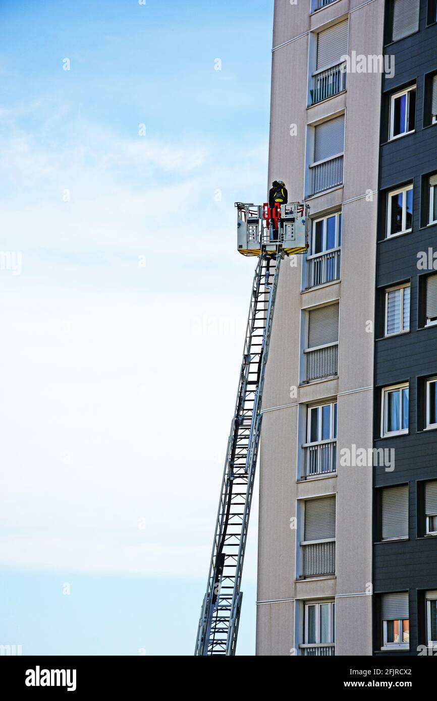 high firefighter ladder rescue, Clermont-Ferrand, France Stock Photo ...