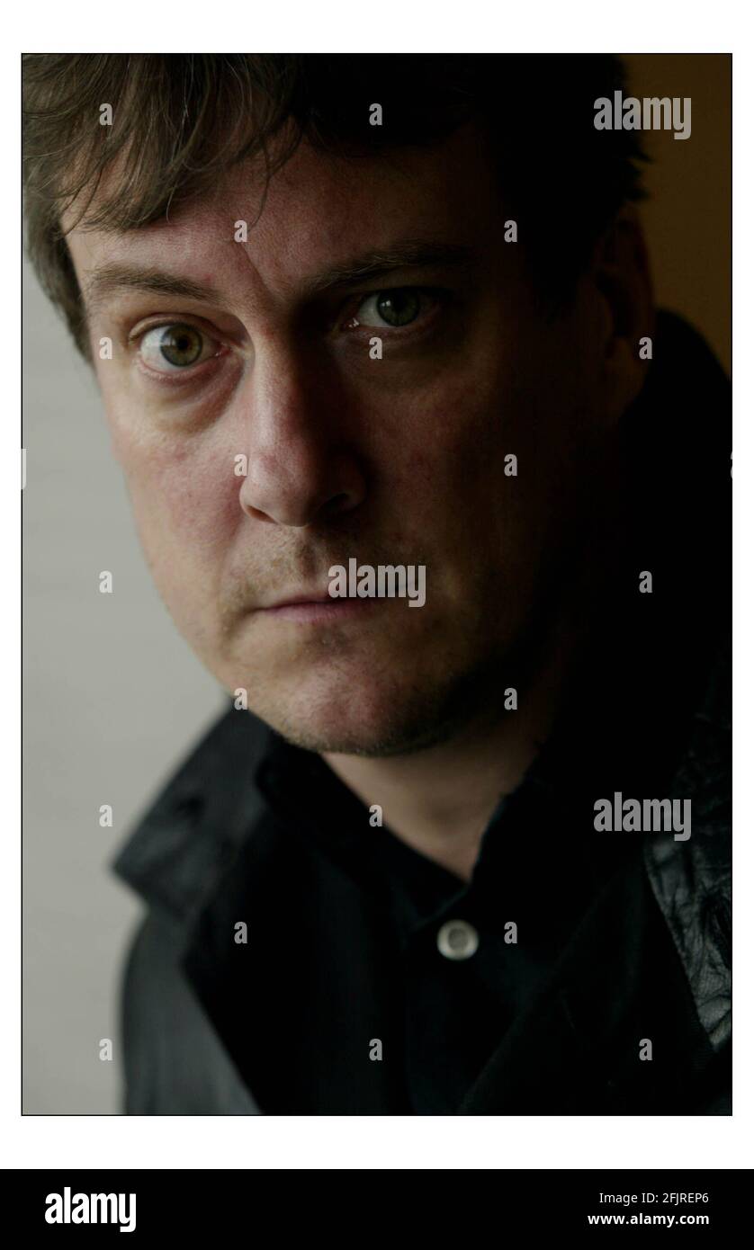 Stephen Tompkinson....Actorpic David Sandison 19/2/2004 Stock Photo - Alamy