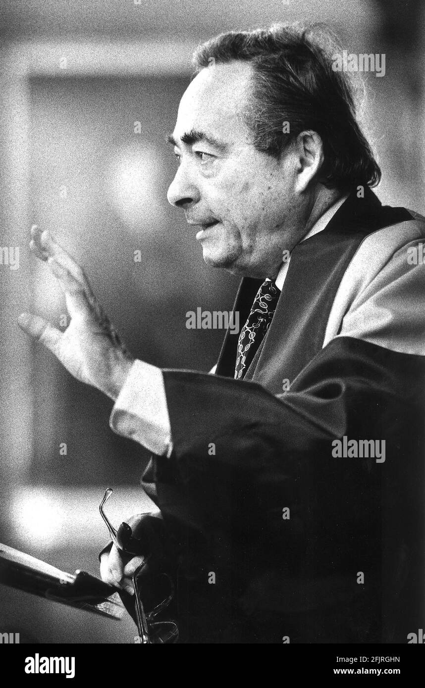 Oxford professor hi-res stock photography and images - Alamy