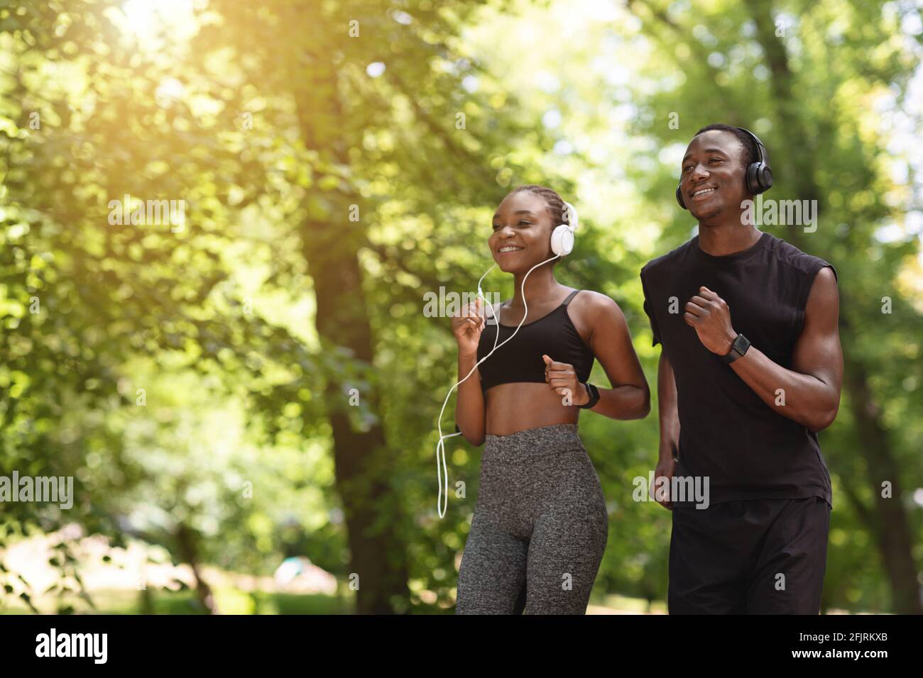 Couple jogging together hi-res stock photography and images - Alamy