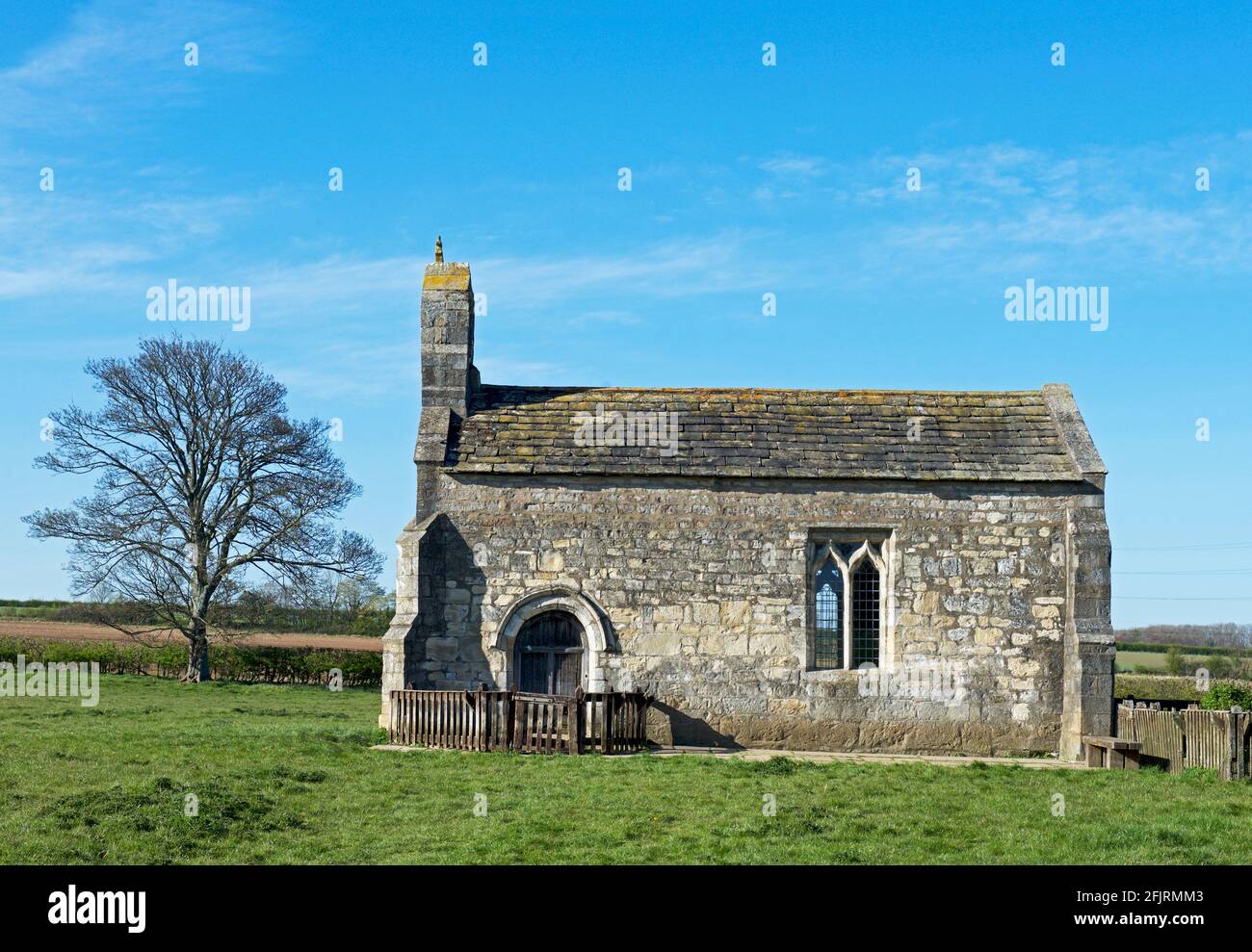 Field churches hi-res stock photography and images - Alamy