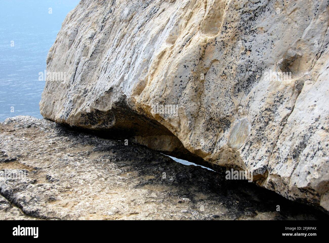 Lump of rock hi-res stock photography and images - Alamy