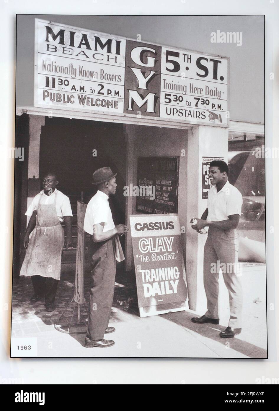 Cassius clay miami hi-res stock photography and images - Alamy