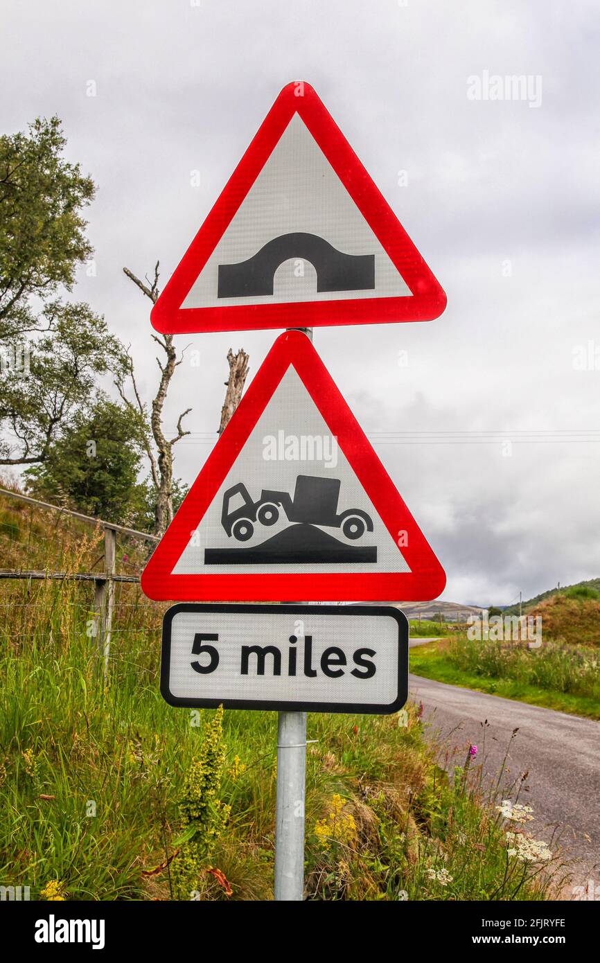 Roadway roadsign road hi-res stock photography and images - Alamy