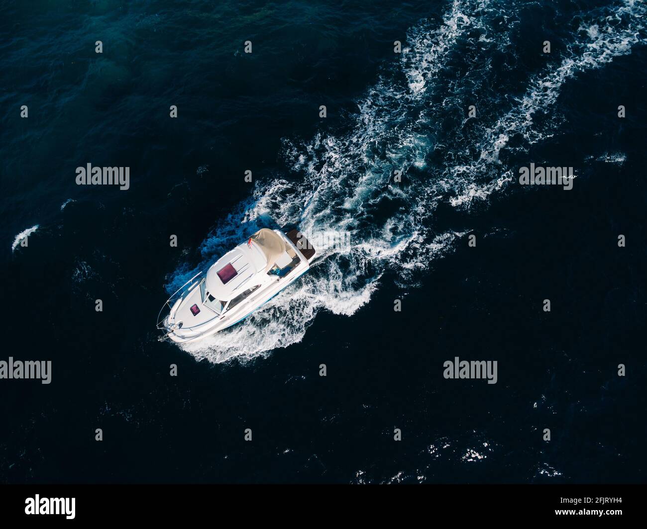 Mast top float hi-res stock photography and images - Alamy