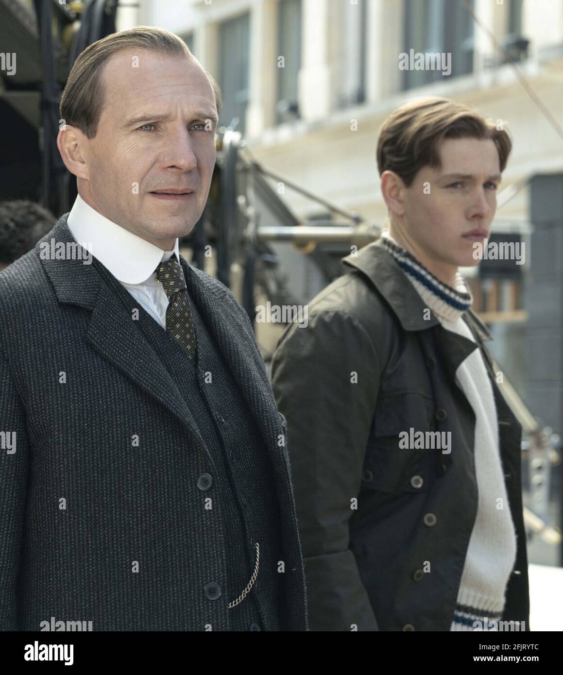 THE KING'S MAN (2021) RALPH FIENNES HARRIS DICKINSON MATTHEW VAUGHN ...