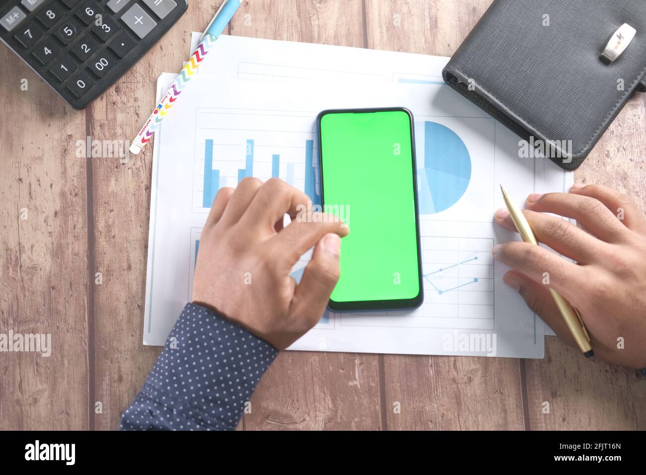 Man scrolling phone green screen hi-res stock photography and images ...