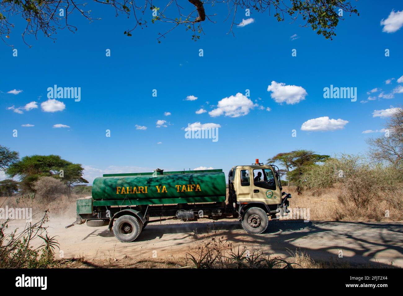 Water tanker hi-res stock photography and images - Alamy