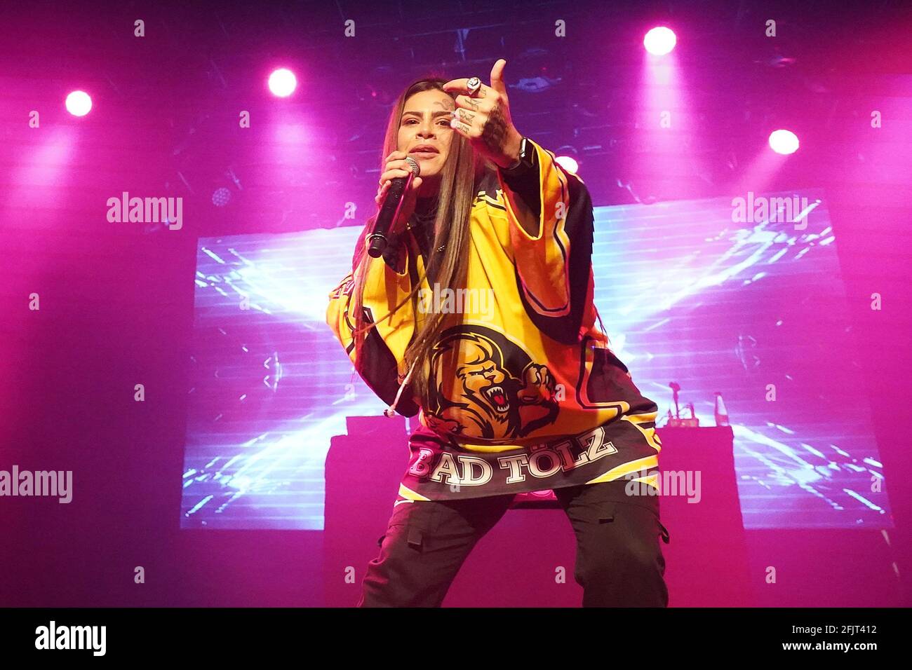 Petazeta in concert for Carrete La Riviera in Madrid, Spain on April 23 ...