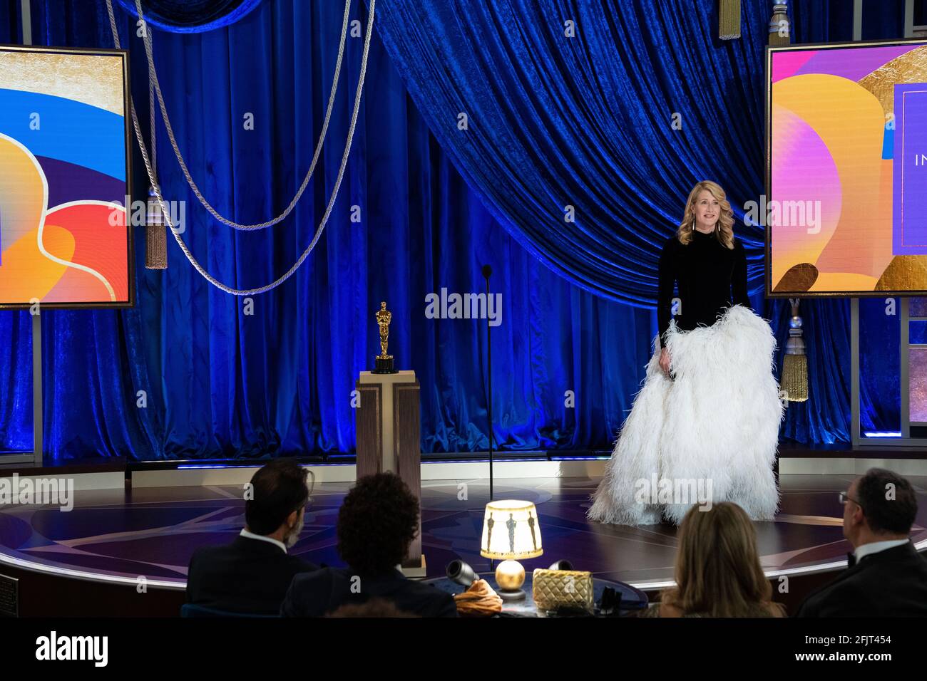 Los Angeles, USA. 25th Apr, 2021. Laura Dern presents the Oscar® for ...