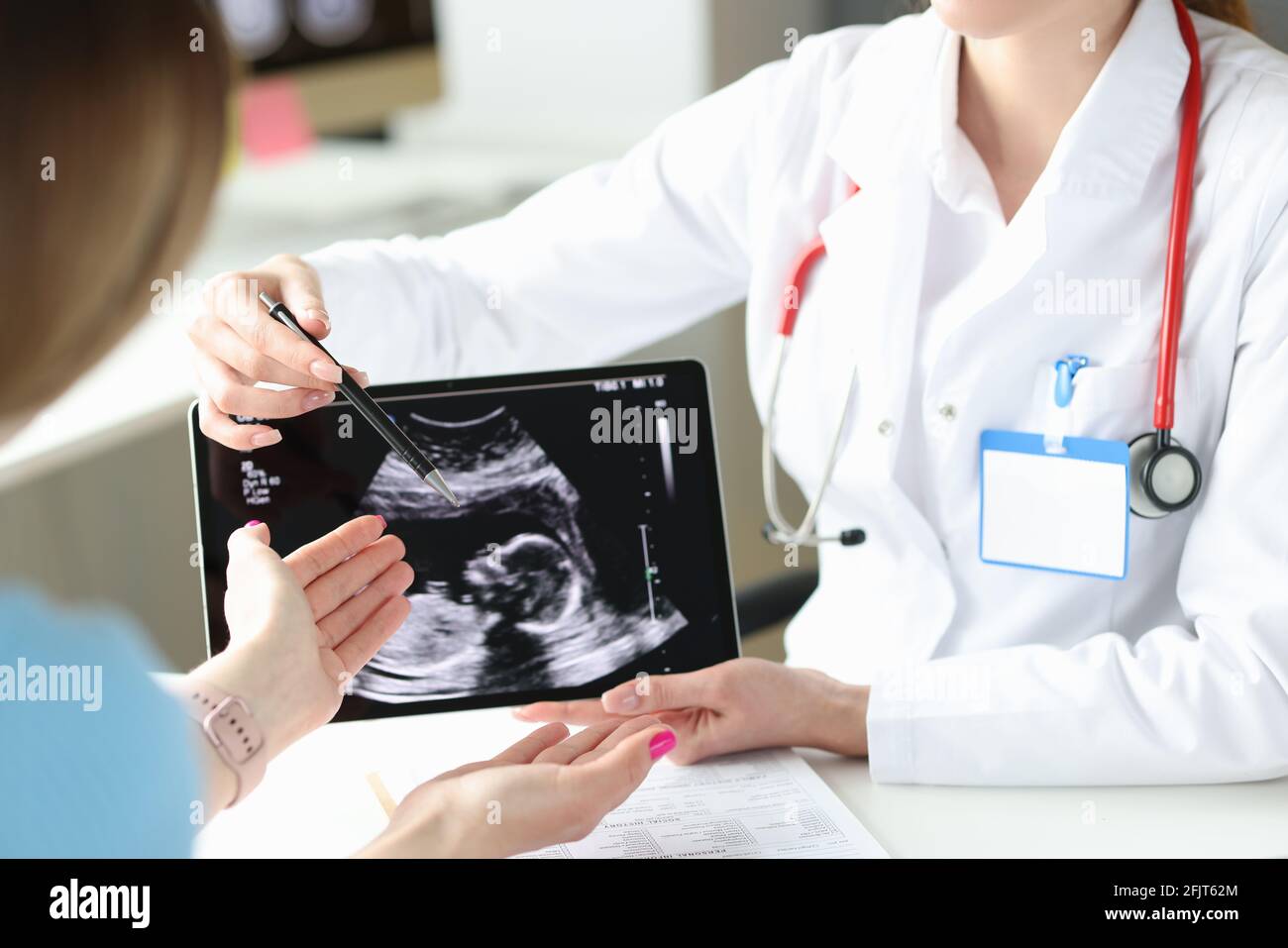 Showing ultrasound scan fetus hi-res stock photography and images - Alamy