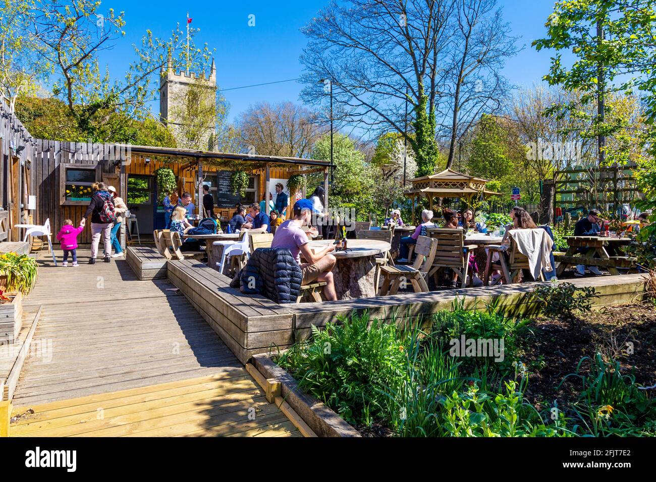 Summer outdoor kitchen hi-res stock photography and images - Alamy