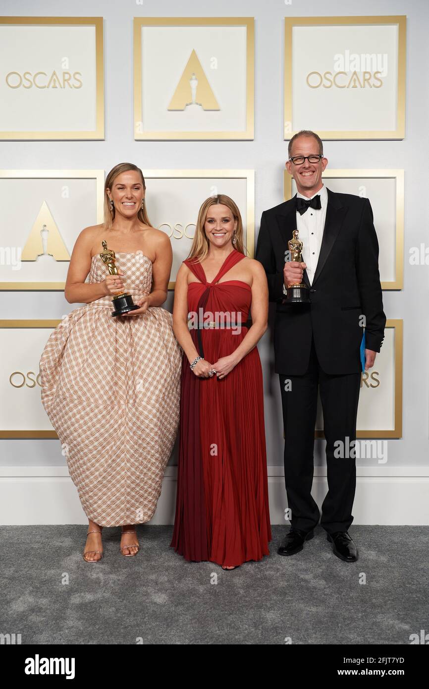 Los Angeles, USA. 25th Apr, 2021. Dana Murray, Reese Witherspoon and ...